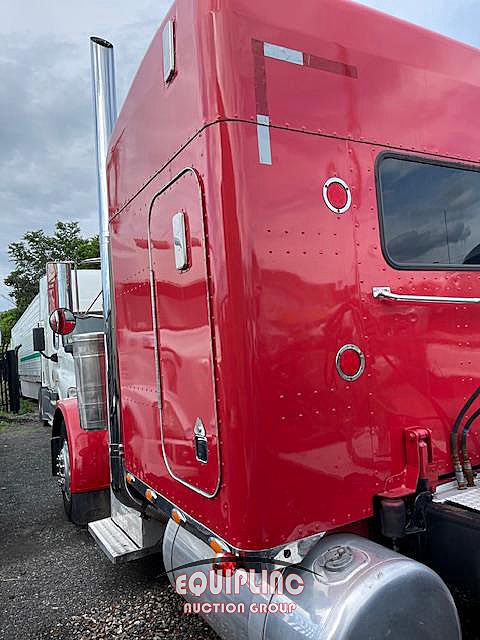 1997 Peterbilt 379 For Sale | Sleeper Truck | #DKF054157