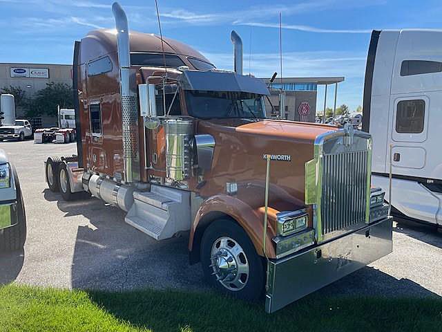2019 Kenworth W900L For Sale | 86" Sleeper | #0558428