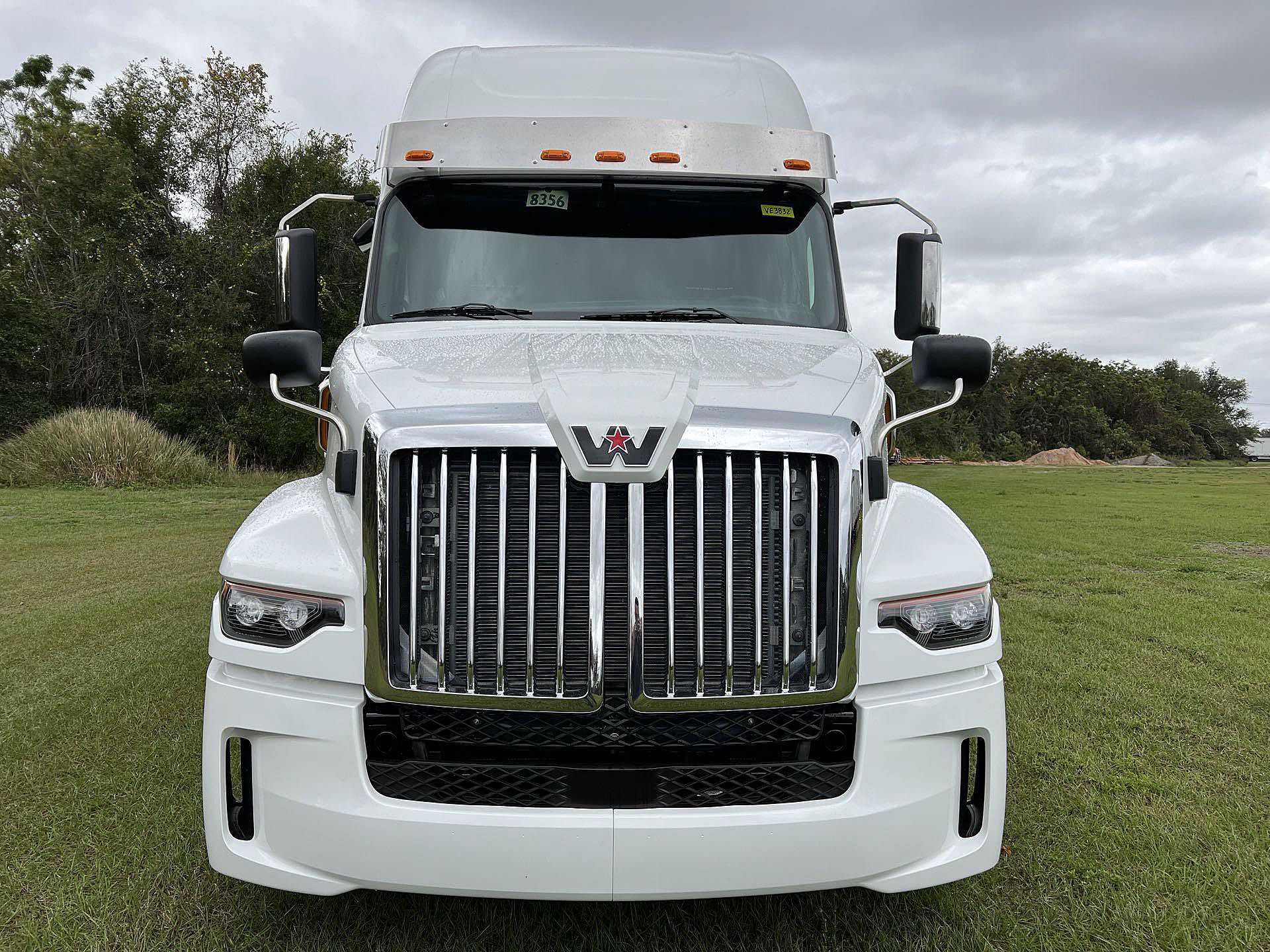 2025 Western Star 57X For Sale | 72" Sleeper | #VP2091