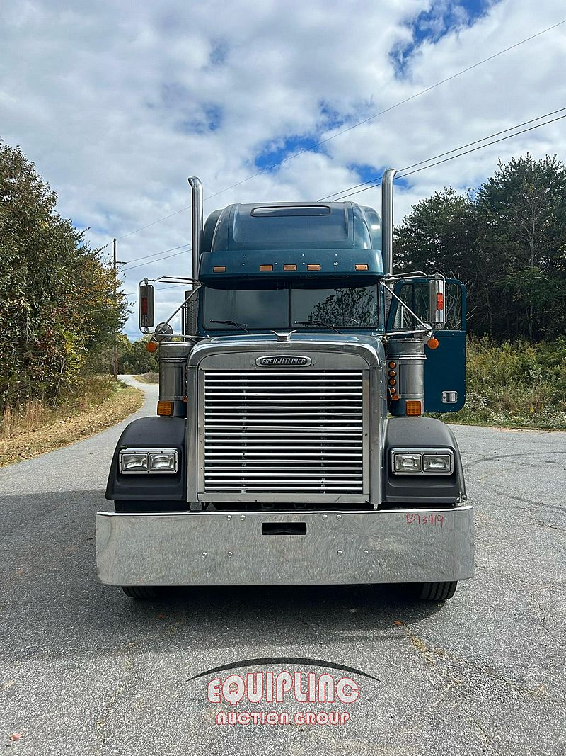 2000 Freightliner Classic XL (For Sale) | Sleeper Truck | #DKFB93419