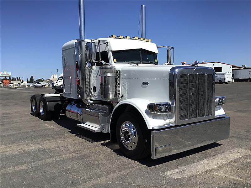 2015 Peterbilt 389 For Sale | 48" Sleeper | #261976