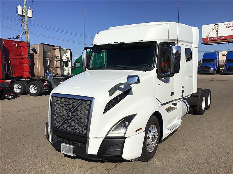 2019 Volvo VNL 740 For Sale | 70" Sleeper | #261961