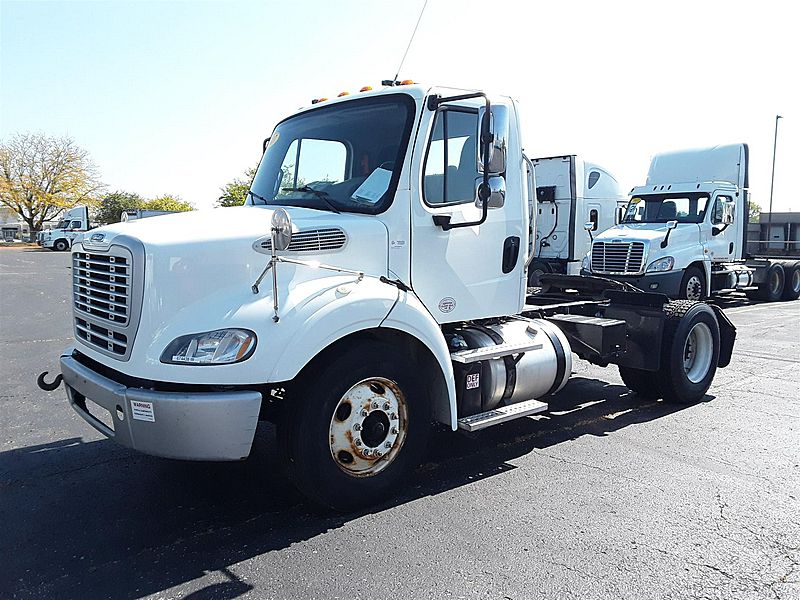 2017 Freightliner M2 112 For Sale | Day Cab | #674438
