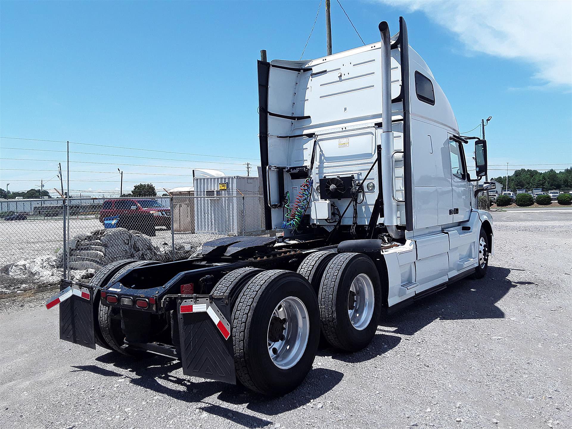 2017 Volvo VNL 670 For Sale | 72" Sleeper | #684887