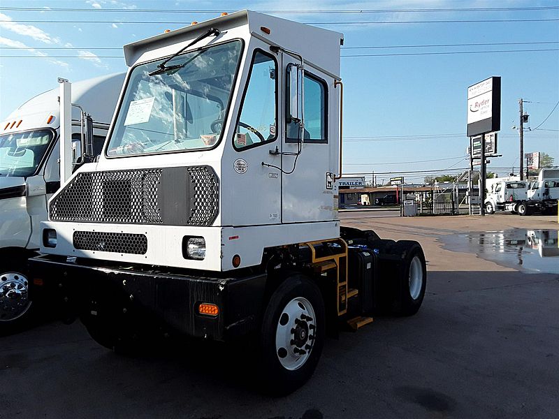 2017 Capacity SABRE 5 4X2 For Sale | Yard Spotter | #756035