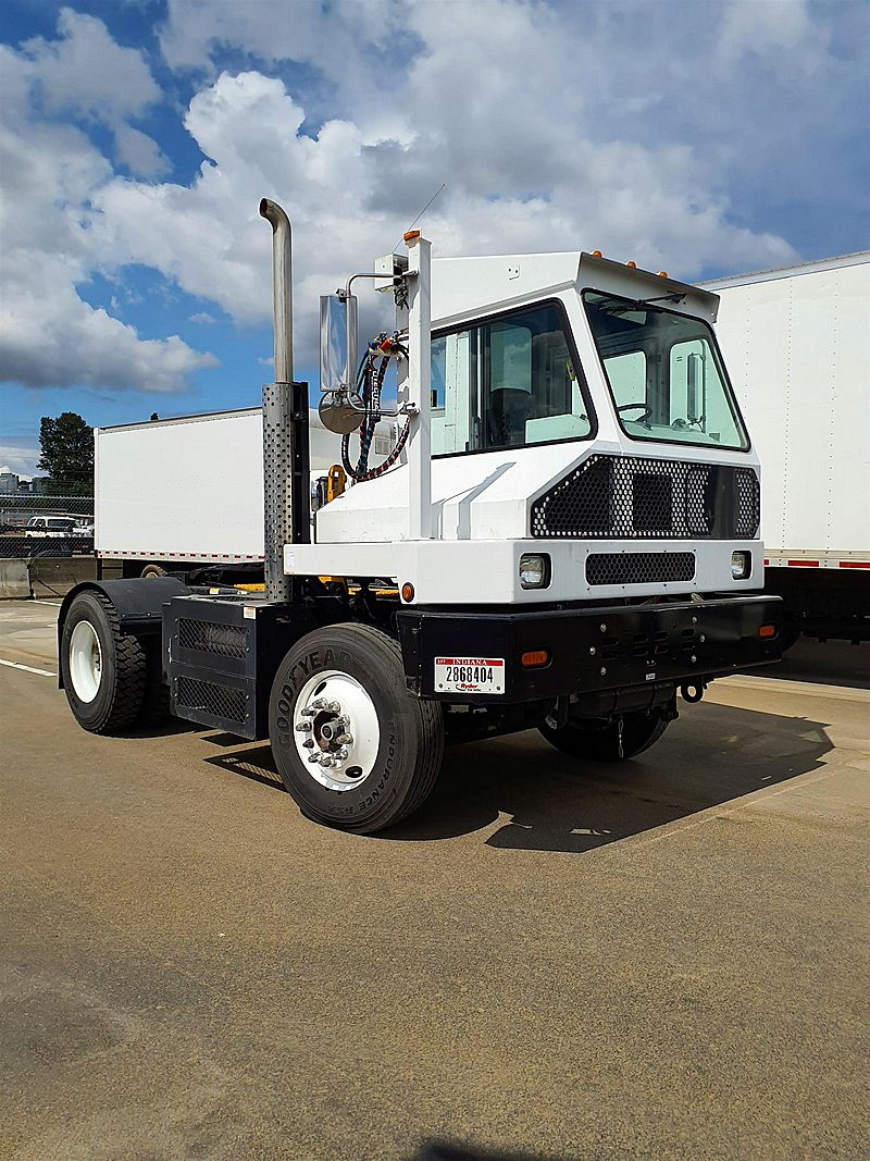 2017 Capacity SABRE 5 4X2 For Sale | Yard Spotter | #756042