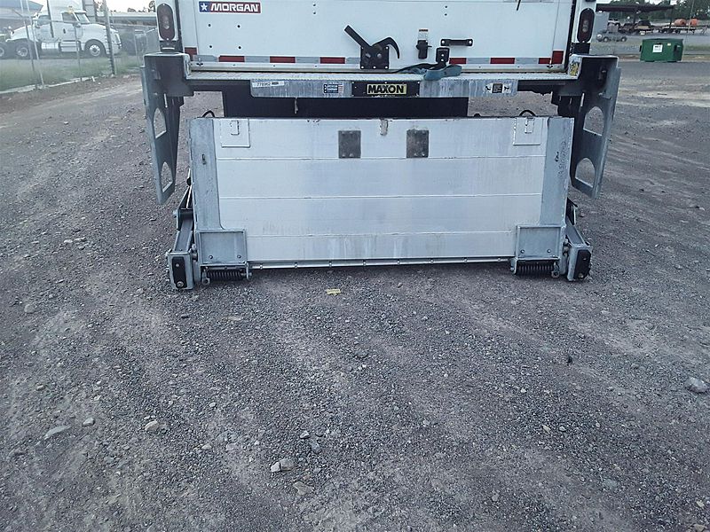 2018 Peterbilt 337 For Sale | 28' Box | #778962