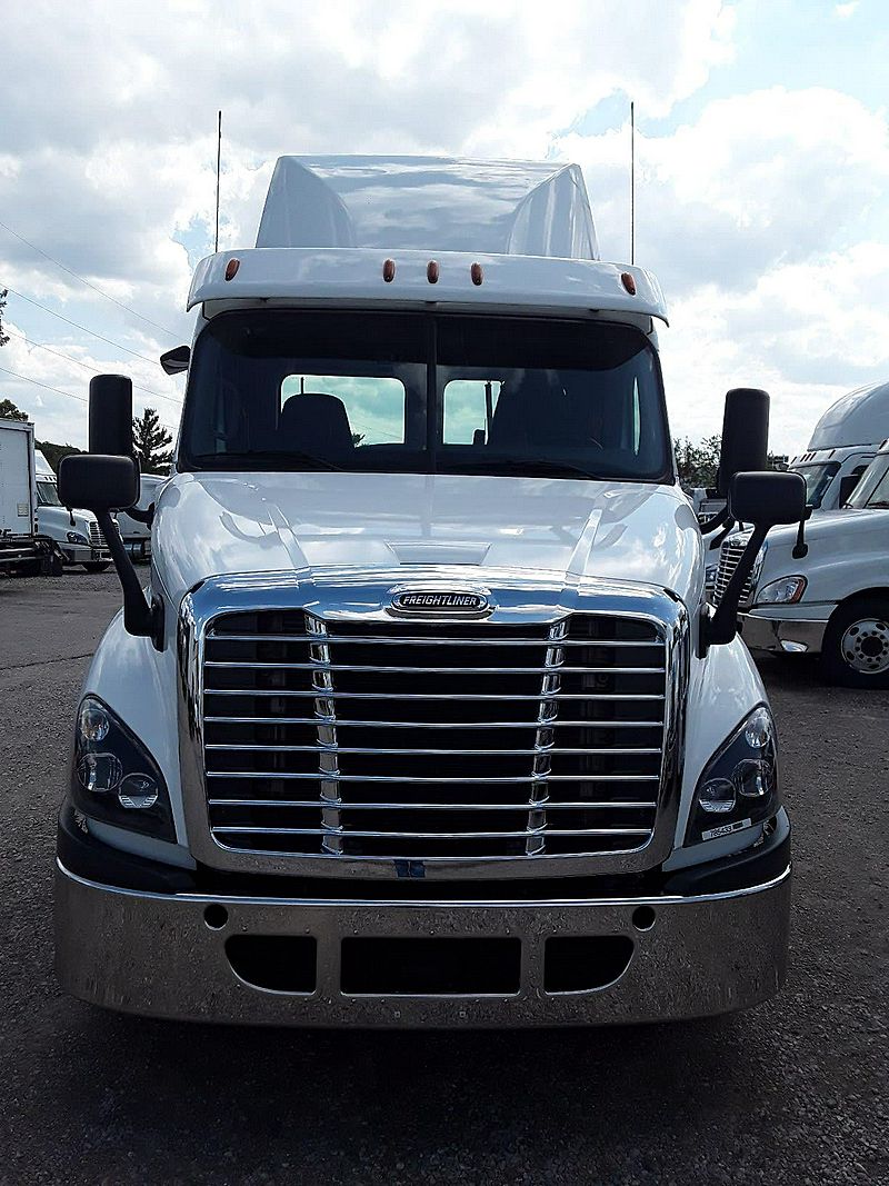 2018 Freightliner CASCADIA 113 For Sale | Day Cab | #785433