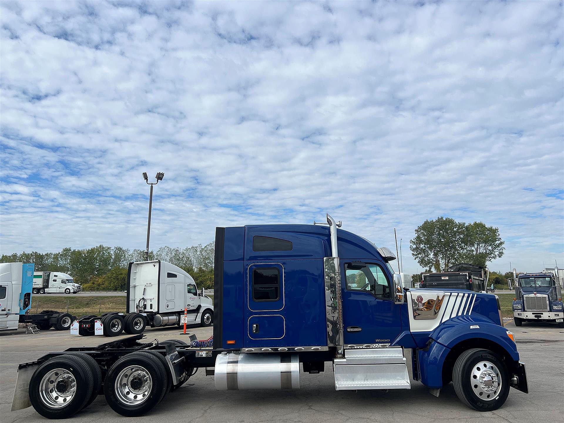 2021 Kenworth W990 For Sale | 76" Sleeper | #0559232