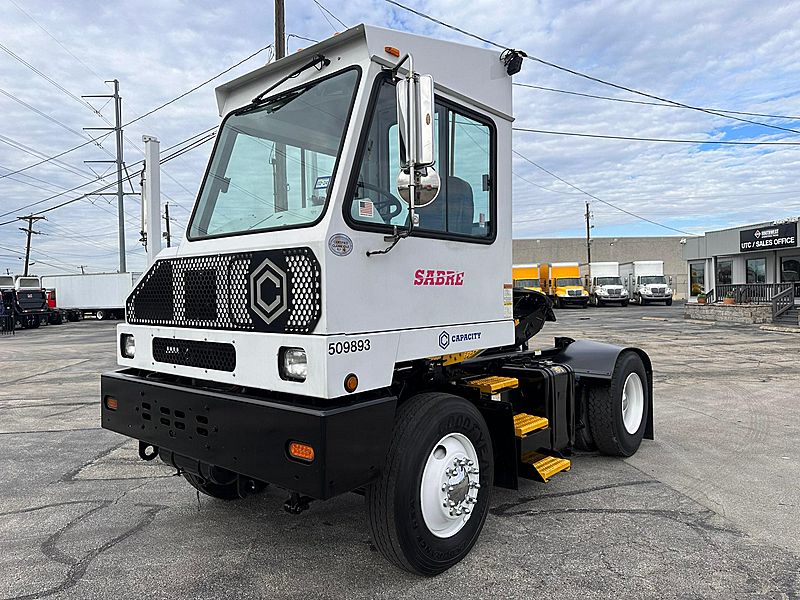 2019 Capacity Sabre (For Sale) | Yard Spotter | #U9779