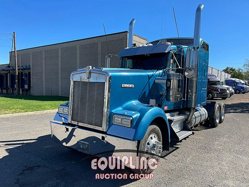 1999 Kenworth W900 (For Sale) | Sleeper Truck | #DKF796721