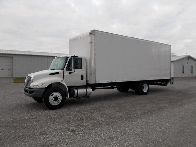 2019 International DuraStar 4300 (For Sale) | 26' Box | Non CDL | #4289