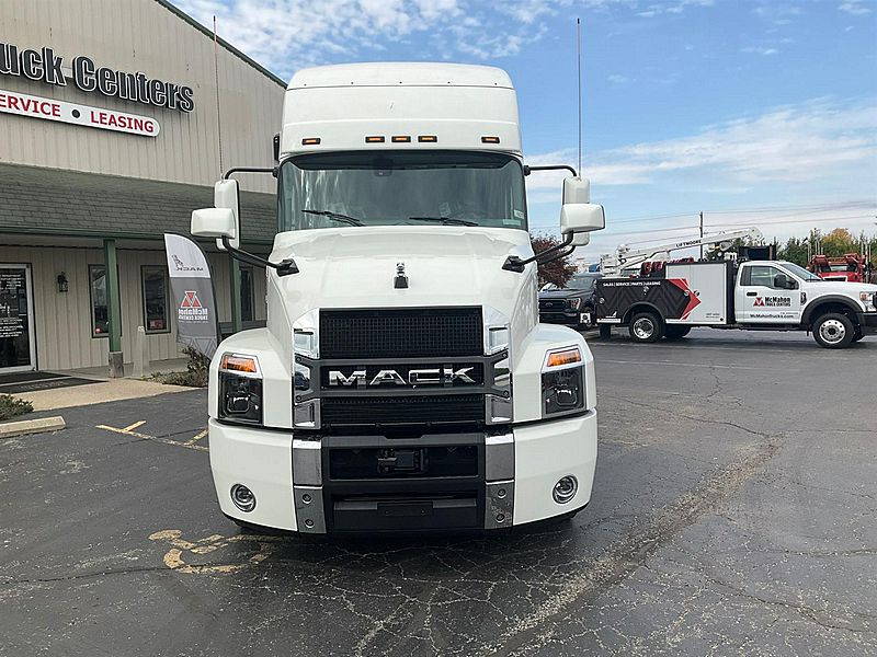 2024 Mack Anthem AN64T M742 For Sale | 70" Sleeper | #M046577