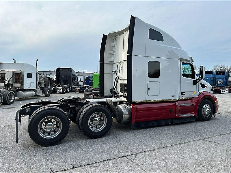 2021 Peterbilt 579 For Sale | 80" Sleeper | #D720698
