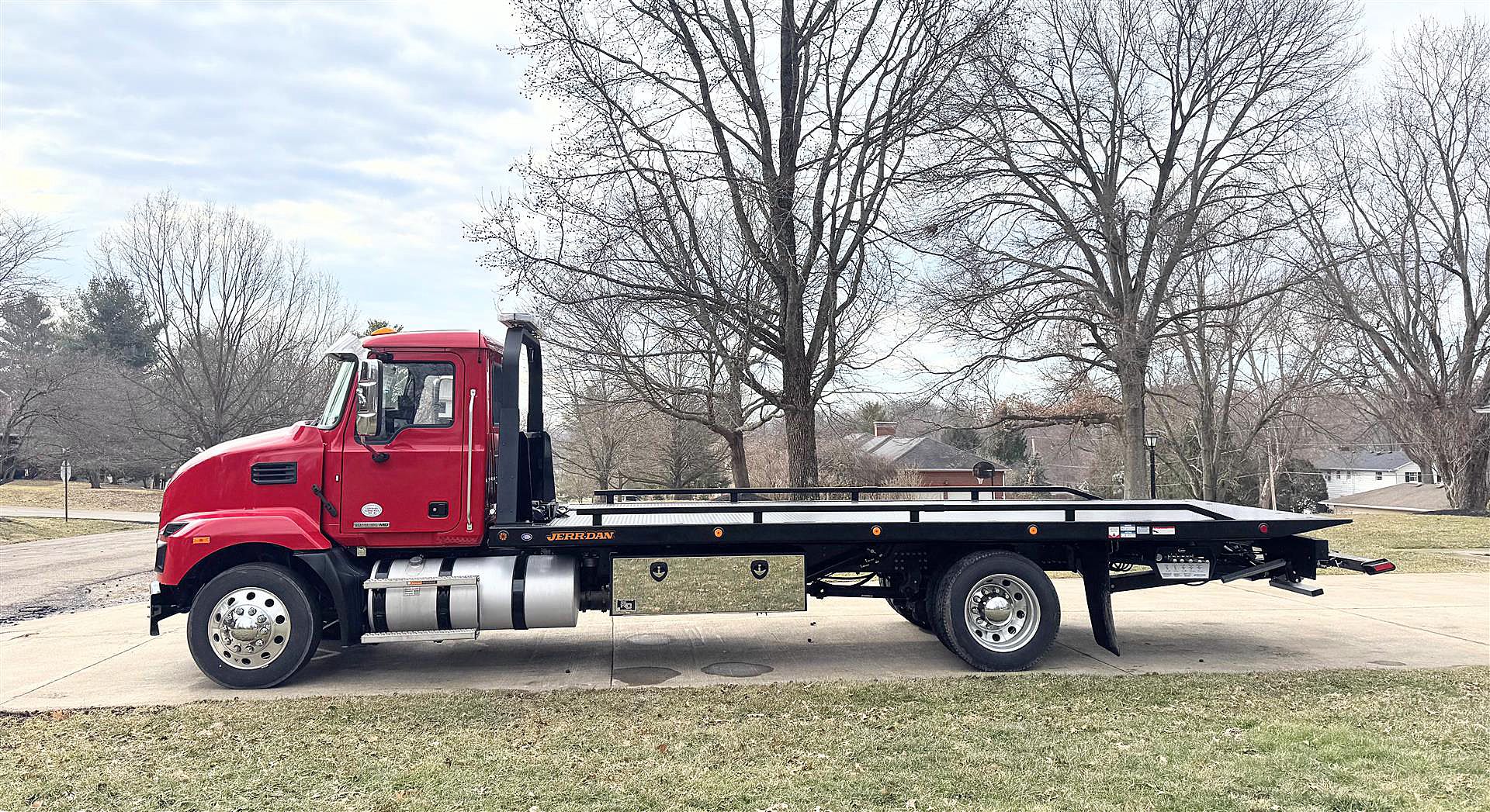2024 Mack MD6 42R For Sale | Rollback | Non CDL | # MD073088/A323B