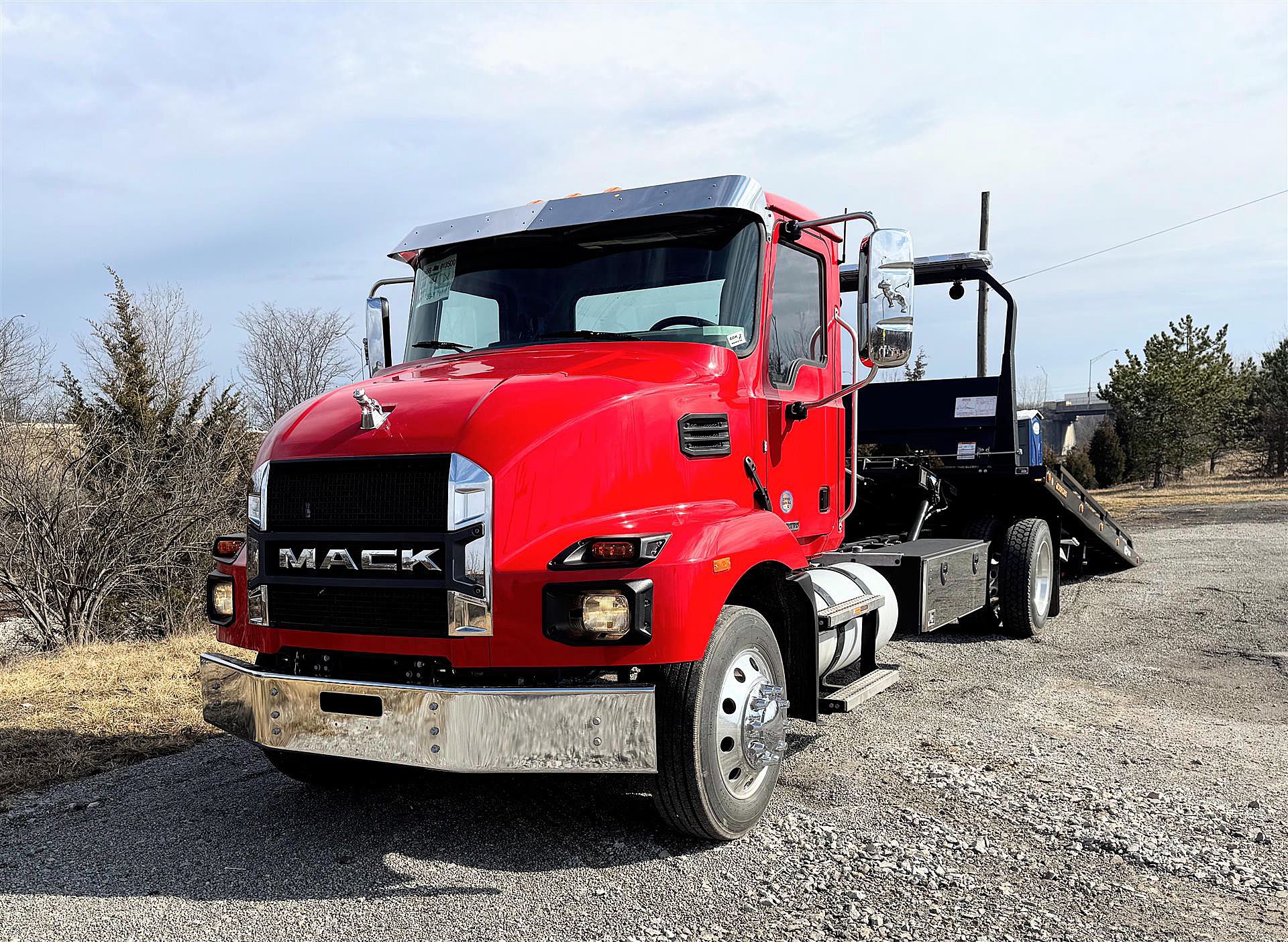 2024 Mack MD6 42R For Sale | Rollback | Non CDL | # MD073088/A323B