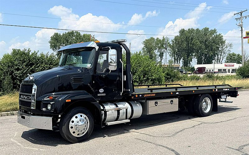 2024 Mack MD6 42R For Sale | Rollback | Non CDL | # MD012760/A417B