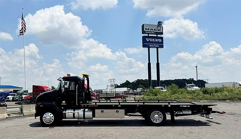 2024 Mack MD6 42R For Sale | Rollback | Non CDL | # MD012760/A417B