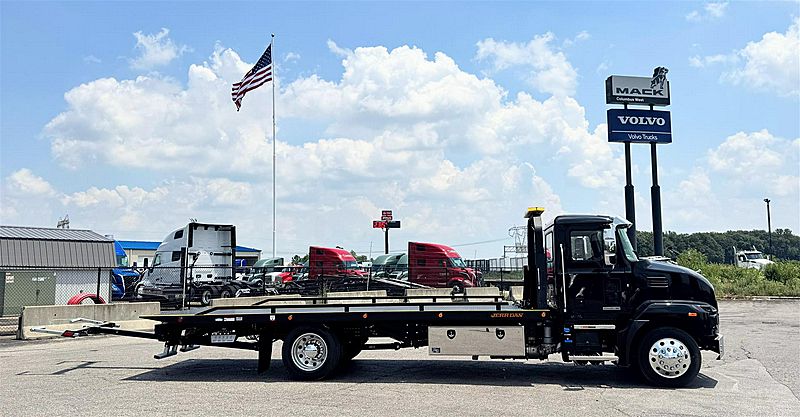 2024 Mack MD6 42R For Sale | Rollback | Non CDL | # MD012760/A417B