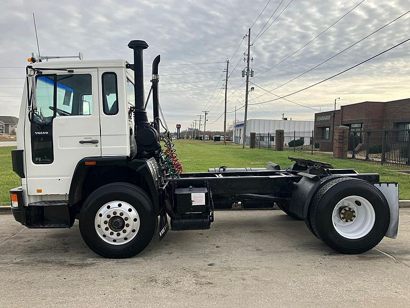 1997 Volvo FE42 For Sale | Day Cab | #VR476951A