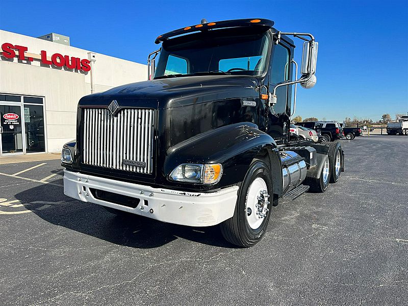 2000 International 9100i (For Sale) | Day Cab | # 238734
