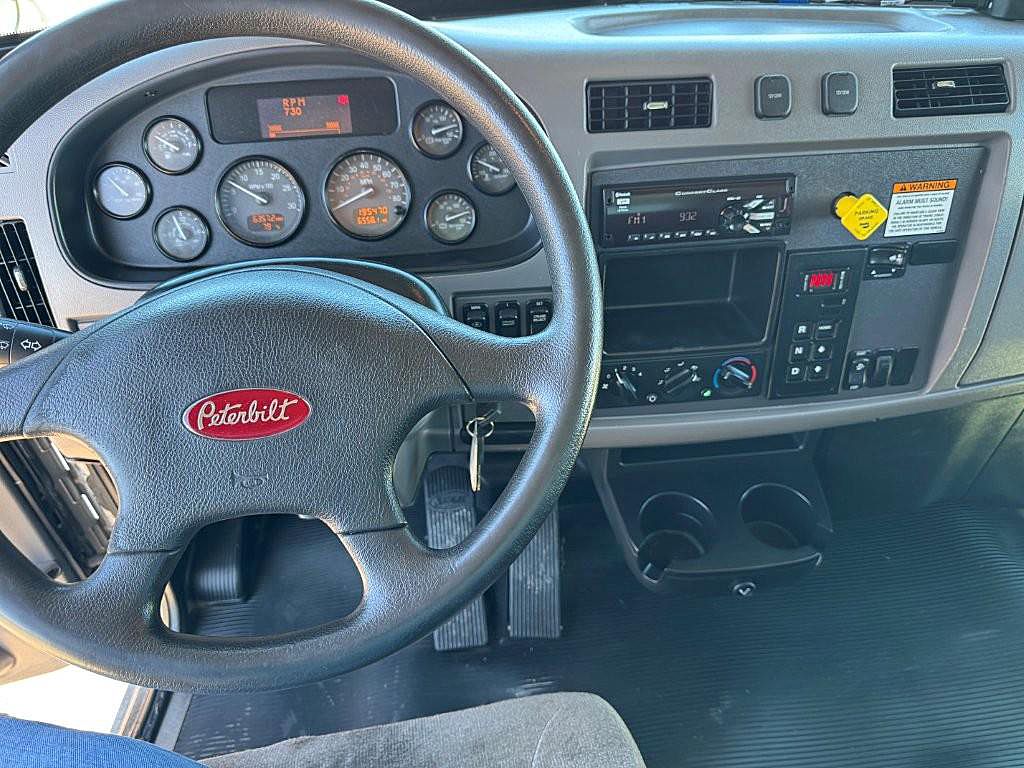 2017 Peterbilt 337 For Sale | Box Truck | #M442746