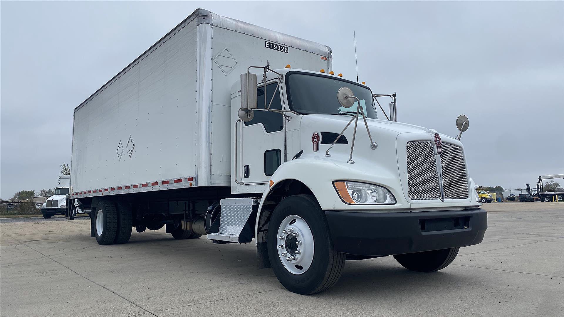 2016 Kenworth T370 (For Sale) | 26' | Non CDL | #14129
