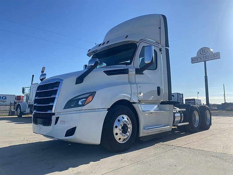 2018 Freightliner Cascadia 126 (For Sale) | Day Cab | #14056