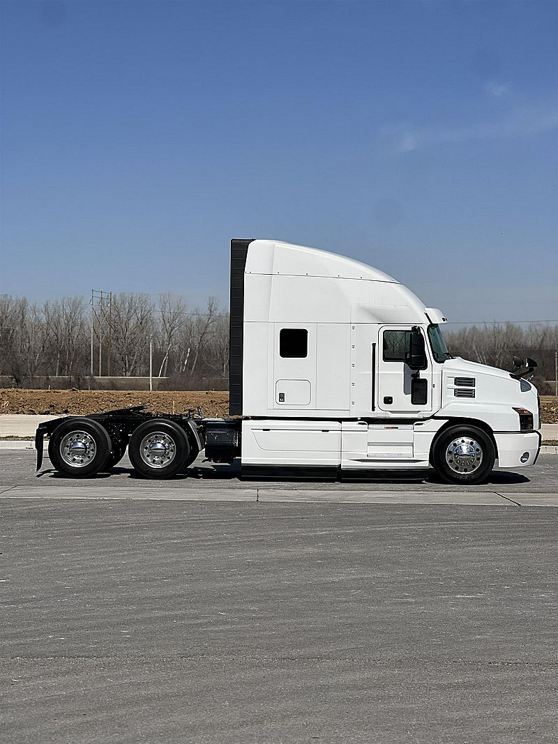2019 Mack ANTHEM 64T (For Sale) | 70" Sleeper | # 13MU090098