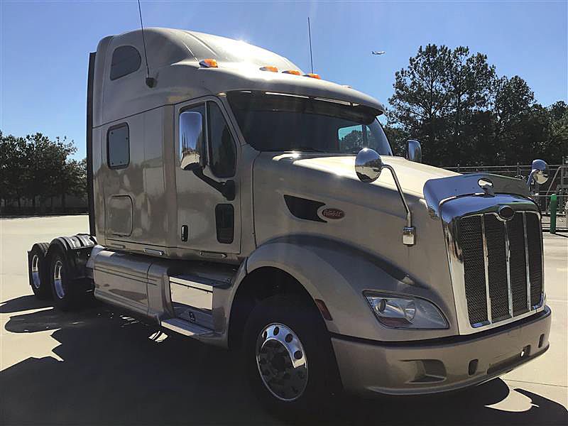 2014 Peterbilt 587 (For Sale) | 76" Sleeper | #262477