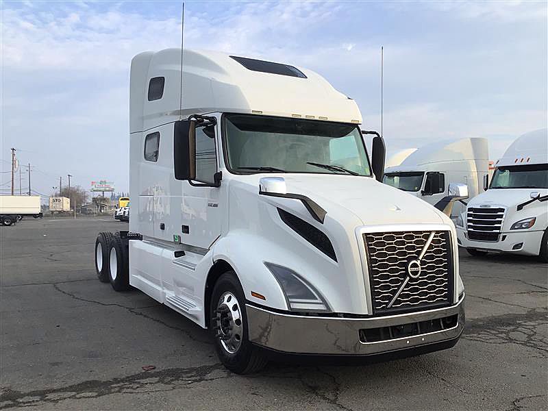 2020 Volvo VNL 760 (For Sale) | 70" Sleeper | #262515