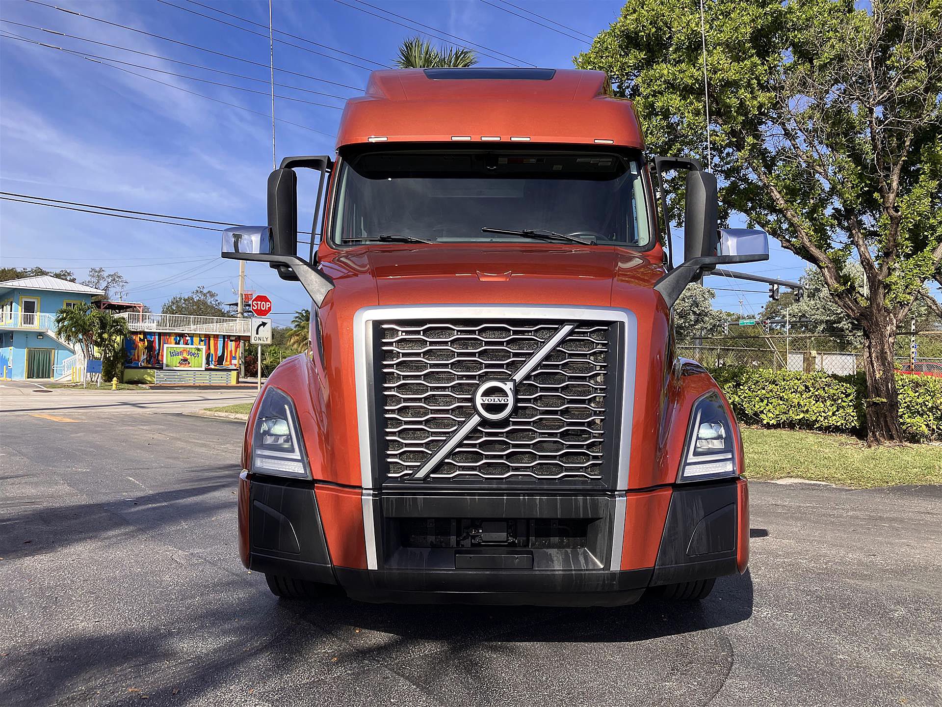 2021 Volvo VNL 860 For Sale | Sleeper Truck | #10VU223238