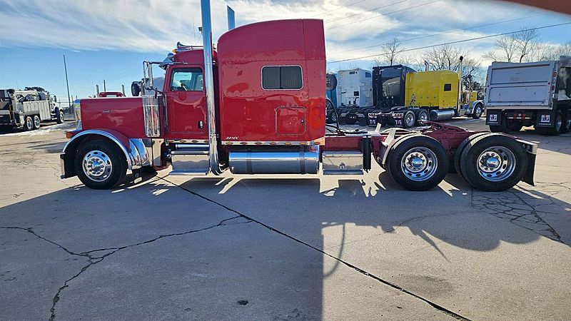 2005 Peterbilt 379 For Sale | 78" Sleeper | #D850298