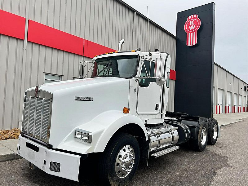 2015 Kenworth T800 For Sale | Day Cab | #5691W