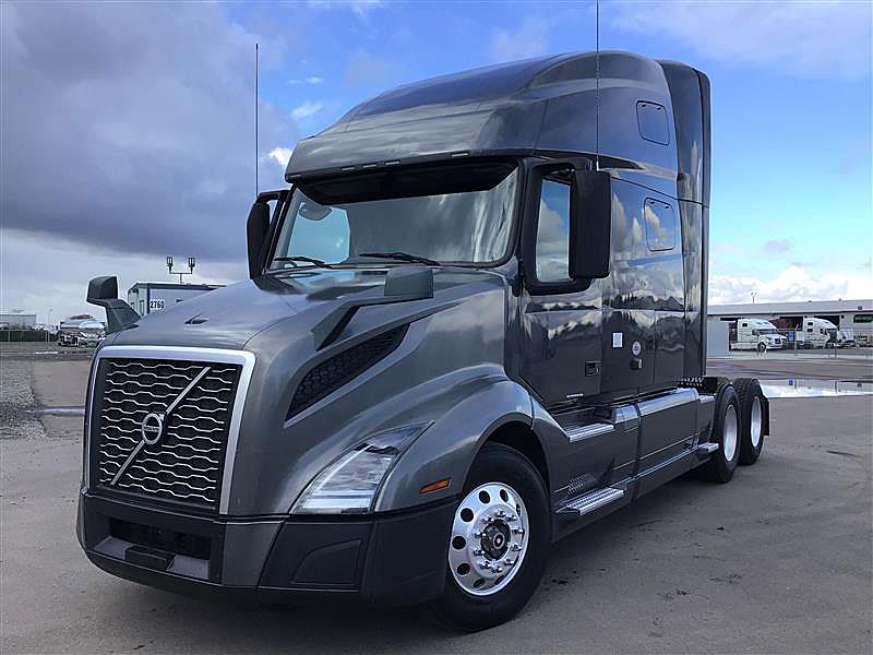 2020 Volvo VNL64T For Sale | 70" Sleeper | #262640