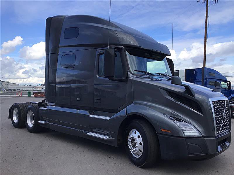 2020 Volvo VNL64T For Sale | 70" Sleeper | #262640