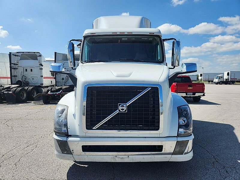 2016 Volvo VNL 630 (For Sale) | 61" Sleeper | #TR GN975283 PA