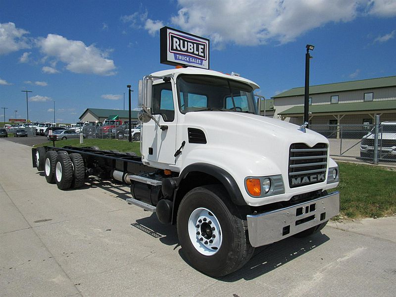 2007 Mack Granite CV713 For Sale | Cab & Chassis | #7M067671