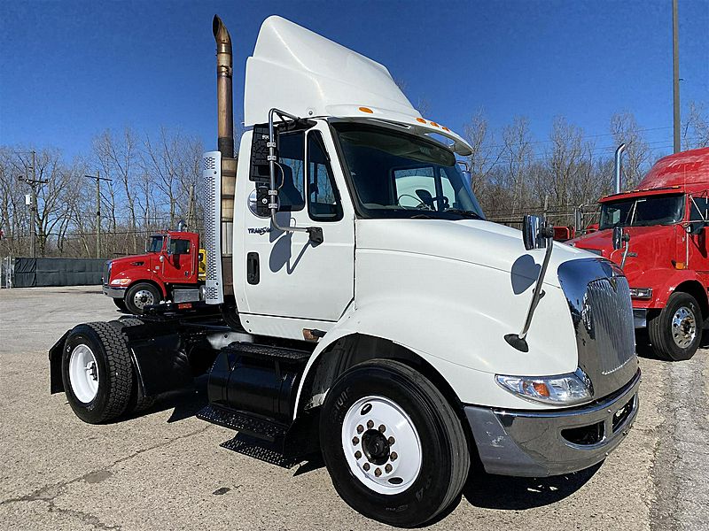 2009 International 8600 (For Sale) | Day Cab | # 9C044221