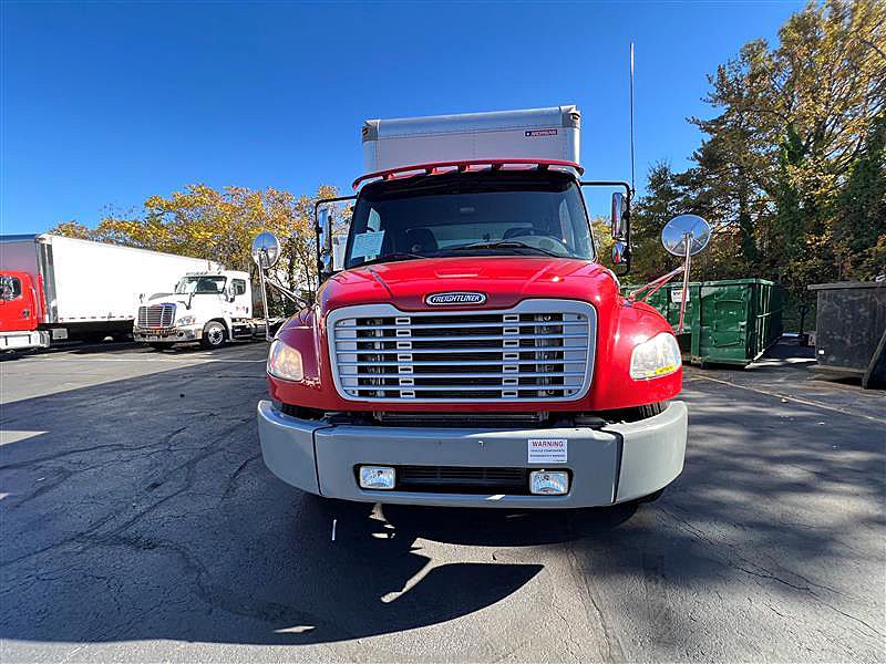 2017 Freightliner M2 106 For Sale | 24' Box | #667706