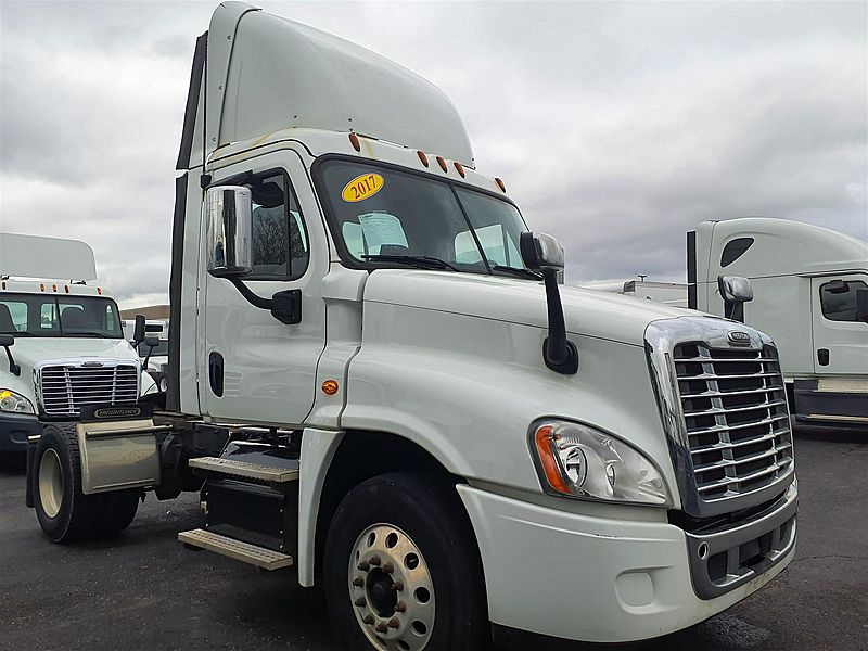 2017 Freightliner CASCADIA 125 For Sale | Day Cab | #676460