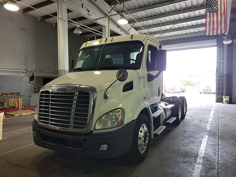 2014 Freightliner CASCADIA 113 For Sale | Day Cab | #559618
