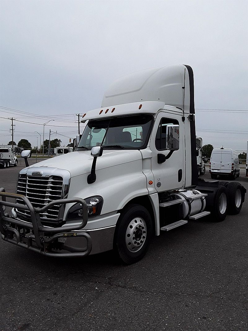 2018 Freightliner CASCADIA 125 For Sale | Day Cab | #789412
