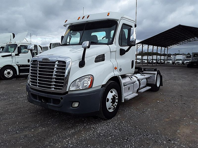 2015 Freightliner CASCADIA 113 (For Sale) | Day Cab | #329874