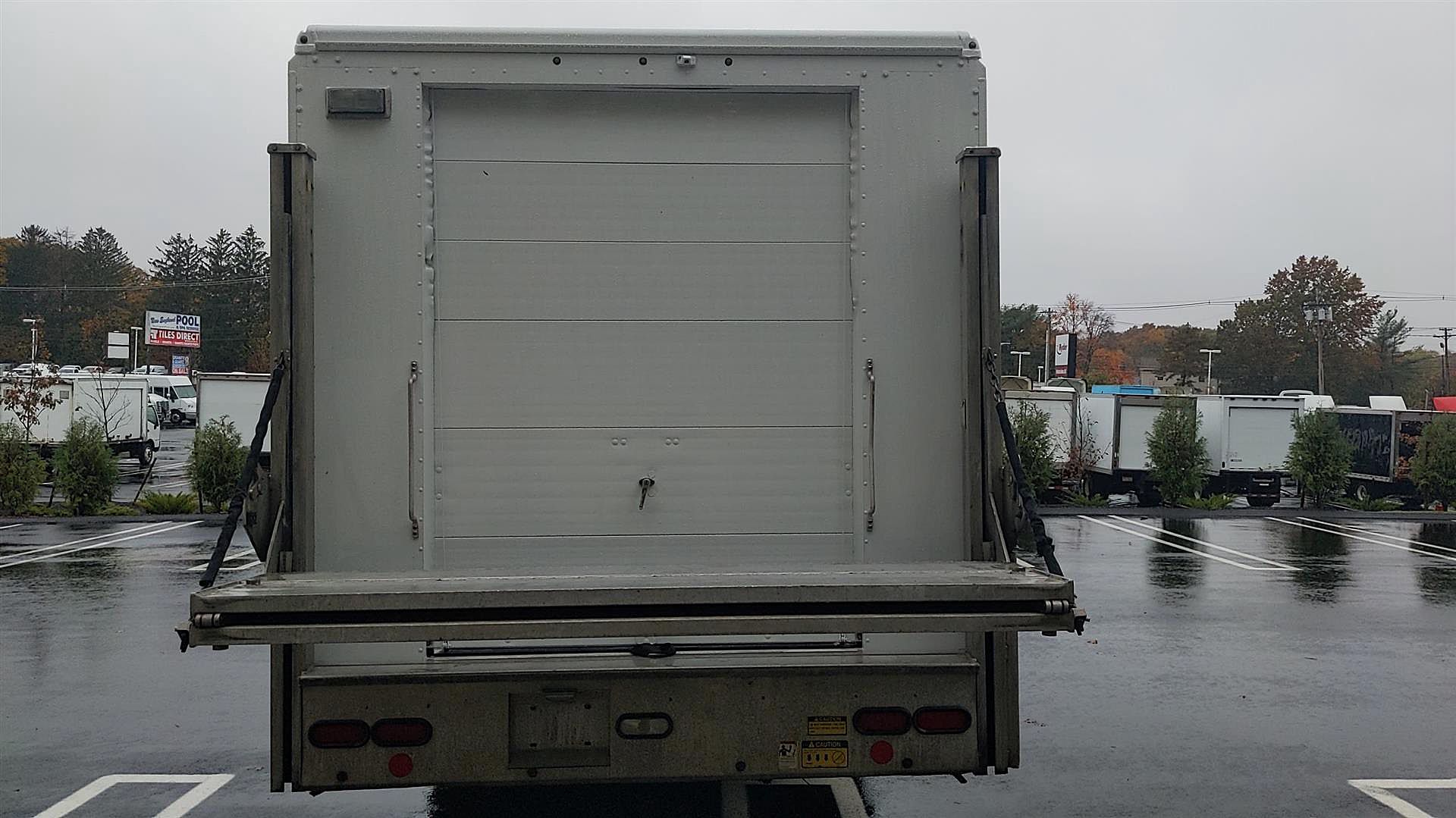 2016 Freightliner MT45 For Sale | 18' Box | Non CDL | #661755