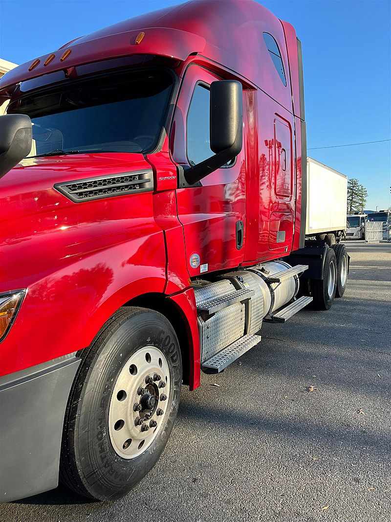 2020 Freightliner NEW CASCADIA PX12664 For Sale | 60" Sleeper | #268745