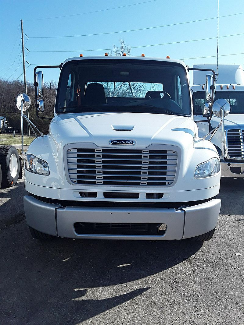 2014 Freightliner M2 106 For Sale | Day Cab | #528637