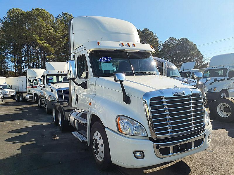 2017 Freightliner CASCADIA 125 For Sale | Day Cab | #675583