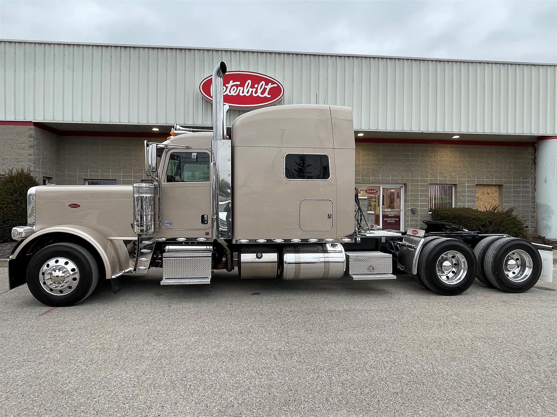 2021 Peterbilt 389 For Sale | 78" Sleeper | #D733130