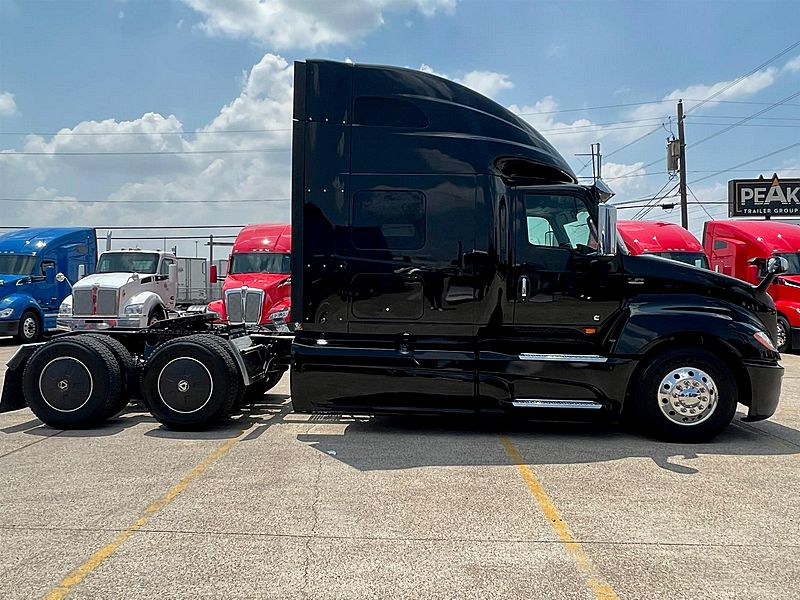 2021 International LT625 (For Sale) | 73" Sleeper | #0564238